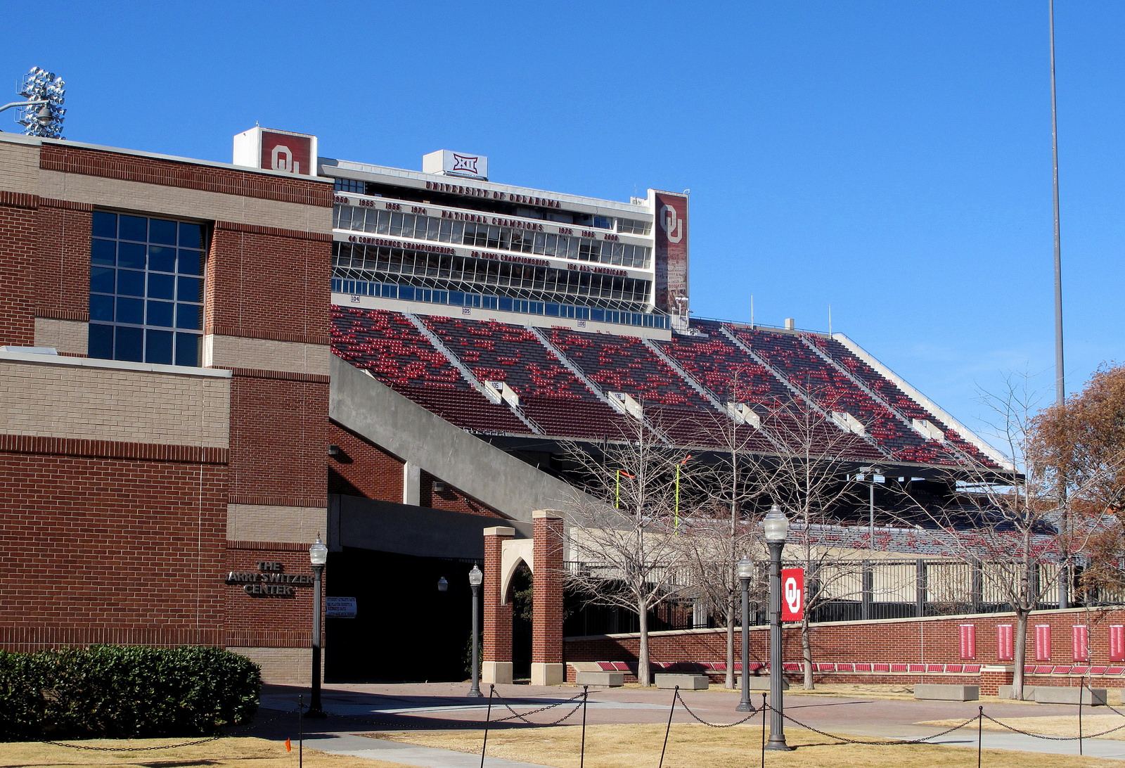Gaylord Family – Oklahoma Memorial Stadium – EstadiosDB.com